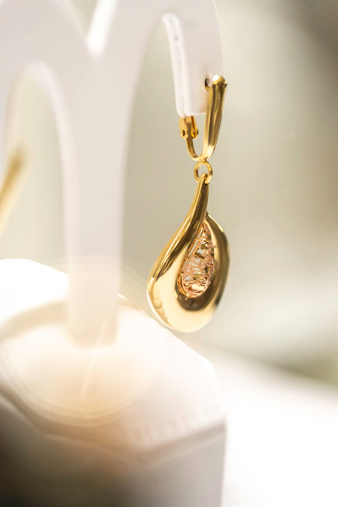The Rich Legacy of Gold and Silver Jewelry– JoyeriaParis